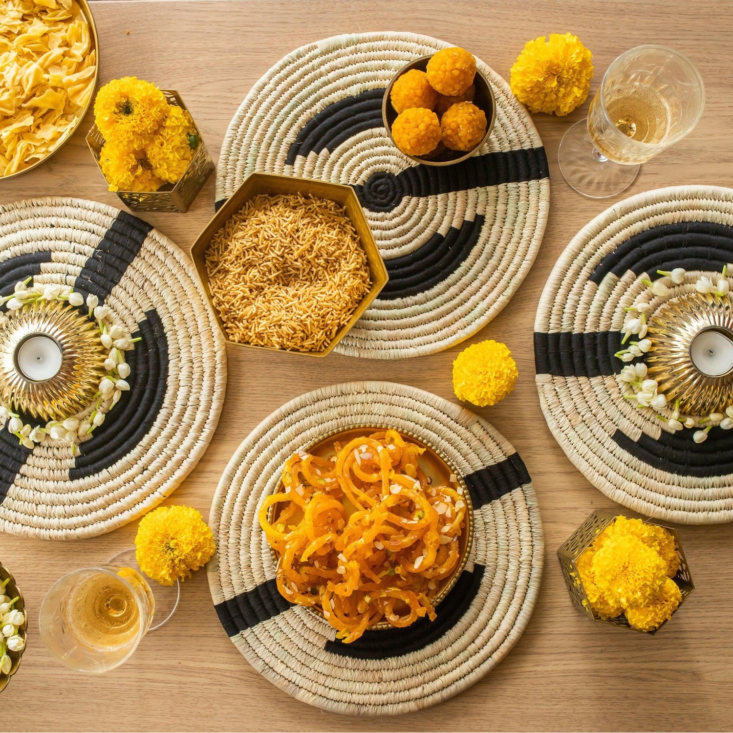 Black Abstract Sabai Dining Table Mats Set of 2/4 - Placemats – House ...