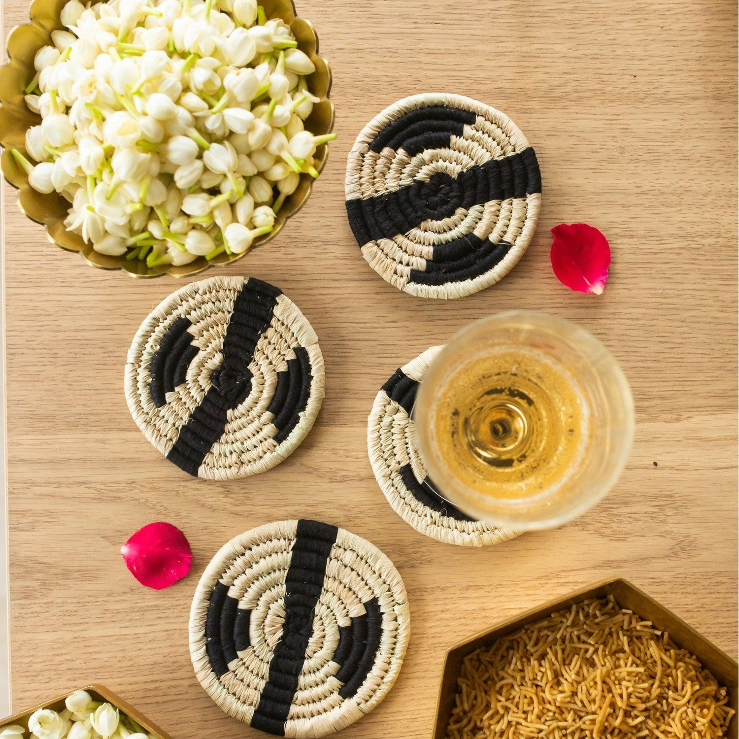 Black Sabai Grass Abstract Table Coaster Set of 4 – House of Ekam
