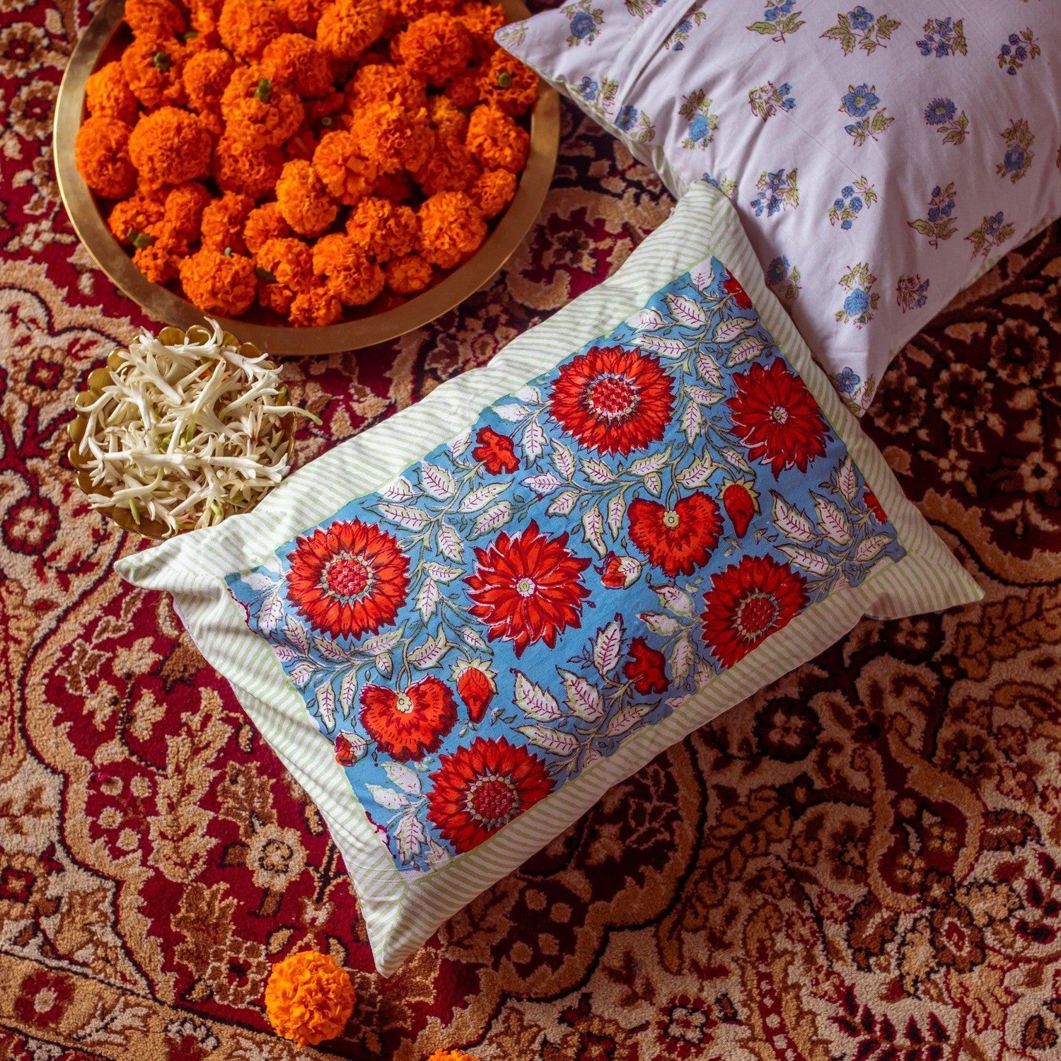Blue & Red Gulshan Jaal Blockprint Cotton Cushion Cover – House of Ekam