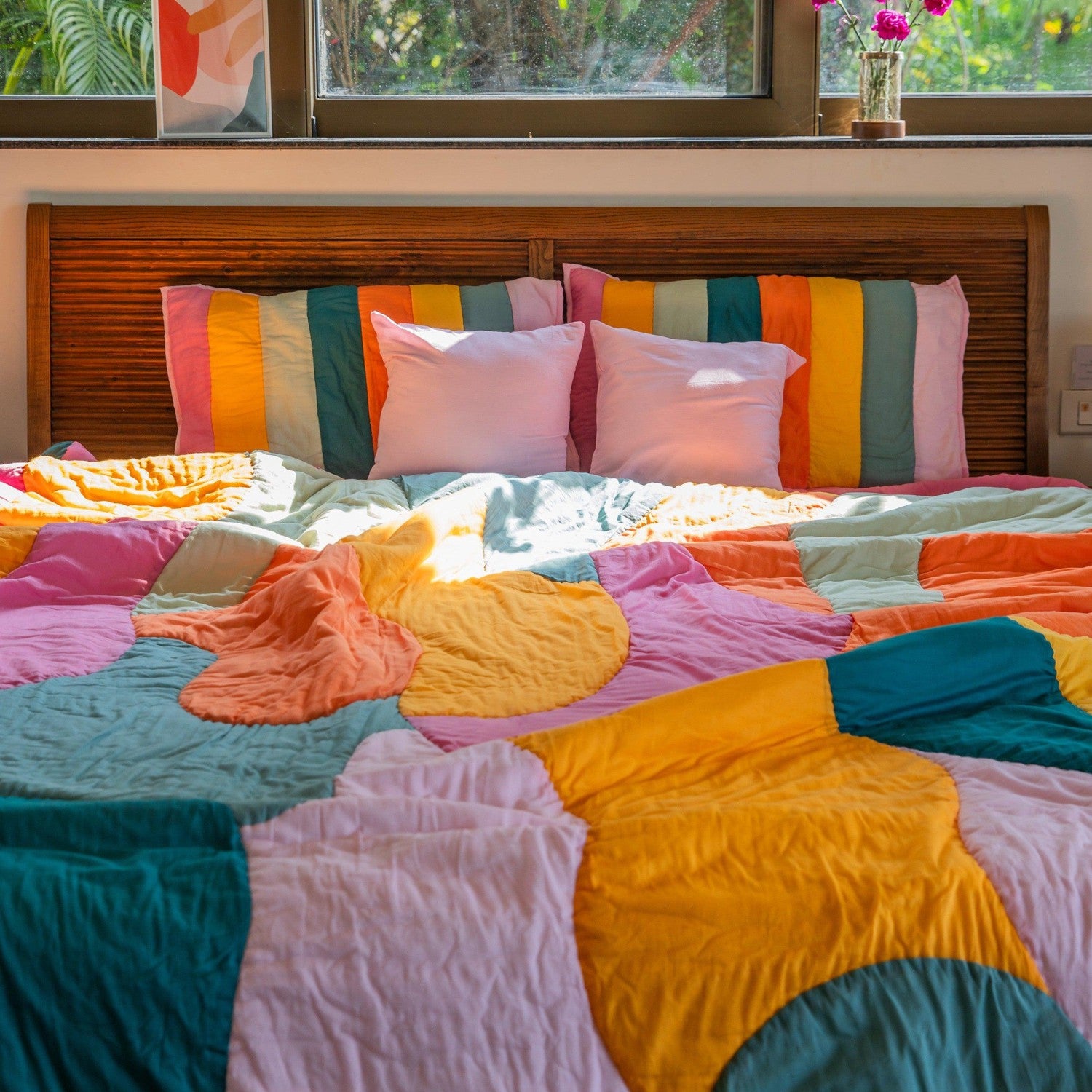 Multi Color Color Burst Patchwork Cotton Quilt Set - Double Bed Queen ...