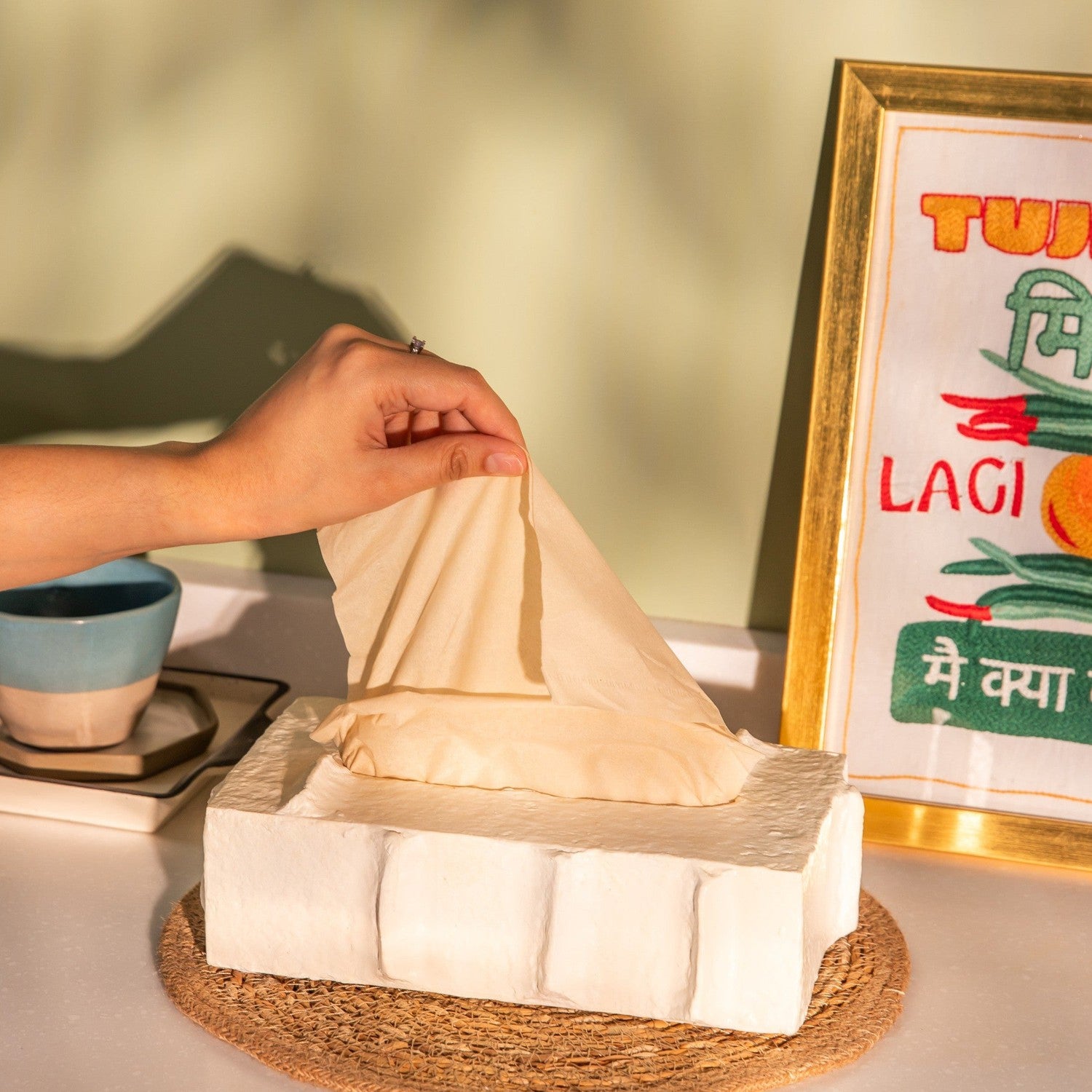 Off White Textured Paper Mache Tissue Box Holder – House of Ekam